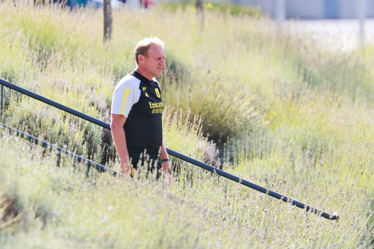 Official - PSG sign new coach!