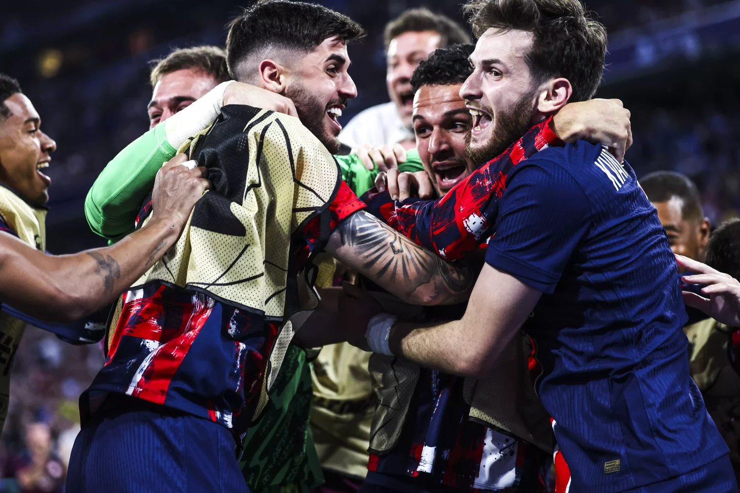 PSG's 2024-2025 Champions League documentary is available!