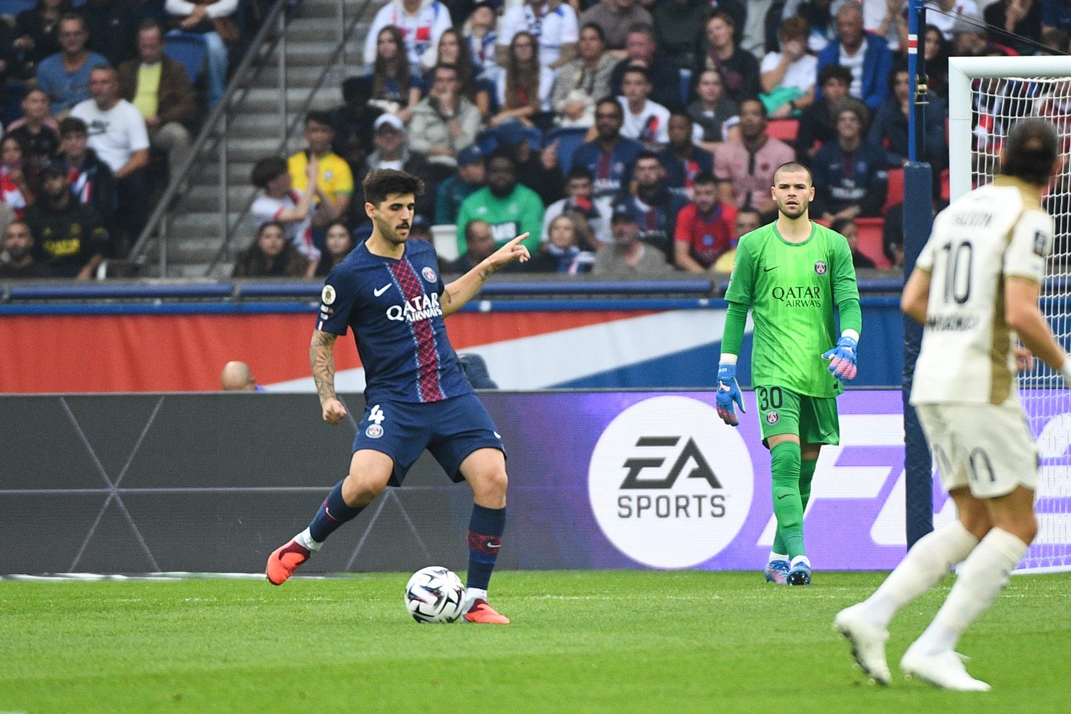 PSG vs Lens – Another injured man in Paris, it looks serious