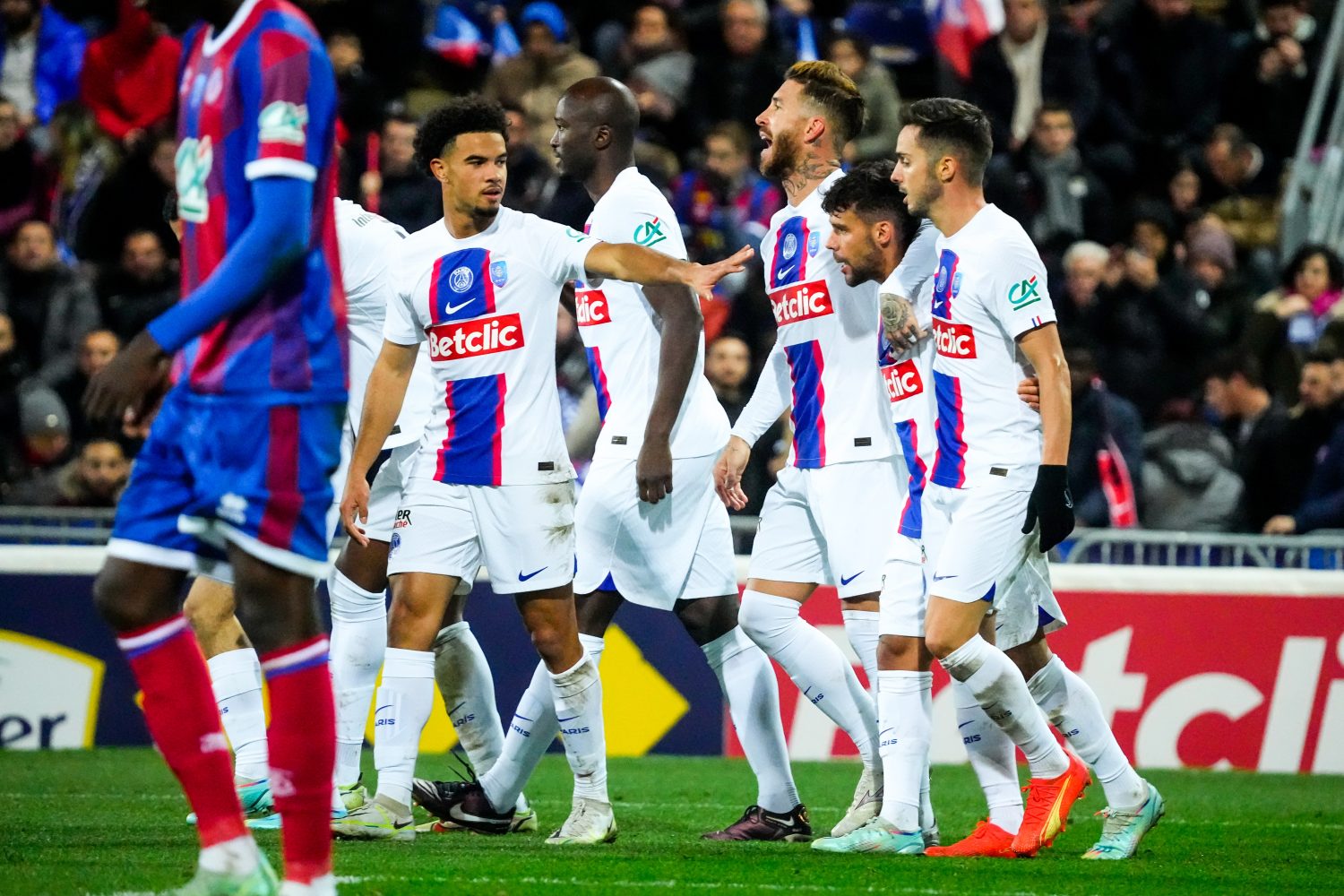 This former PSG player is happy about the Champions League victory.
