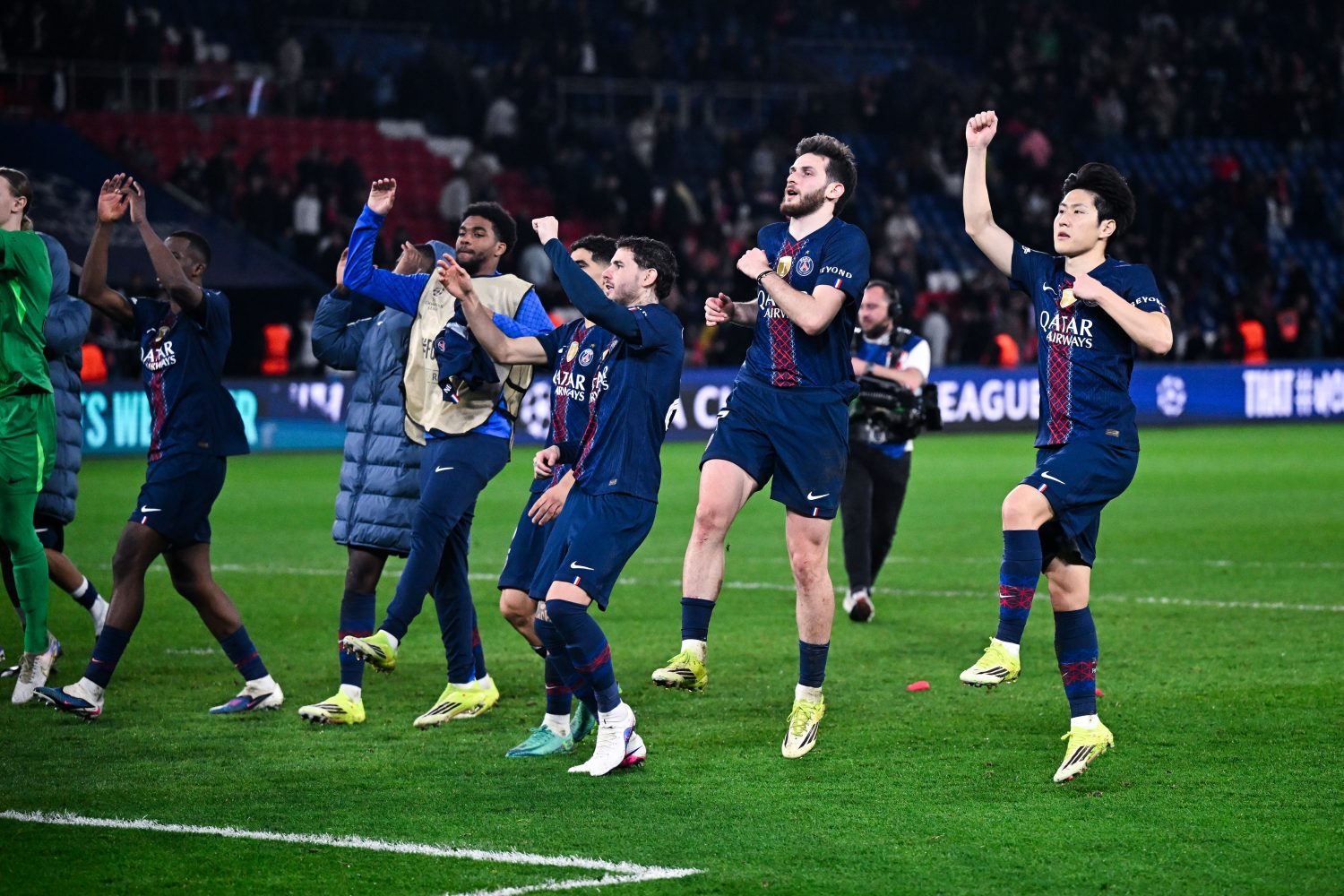 PSG's week in review: 1st place in Ligue 1 and qualification for the ...